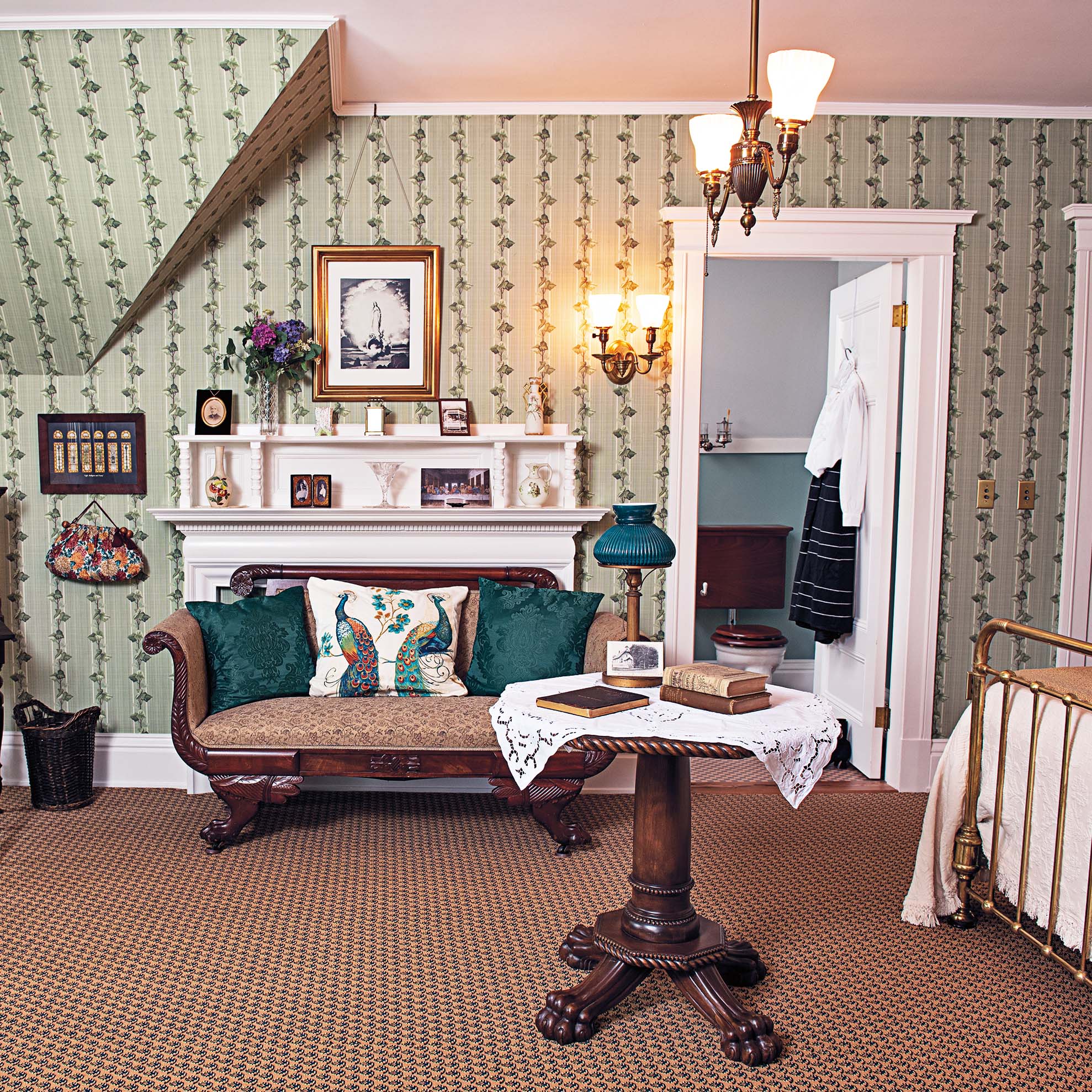 A Walk Through 400 Beacon Street: Laura Sargent’s Room — Longyear Museum